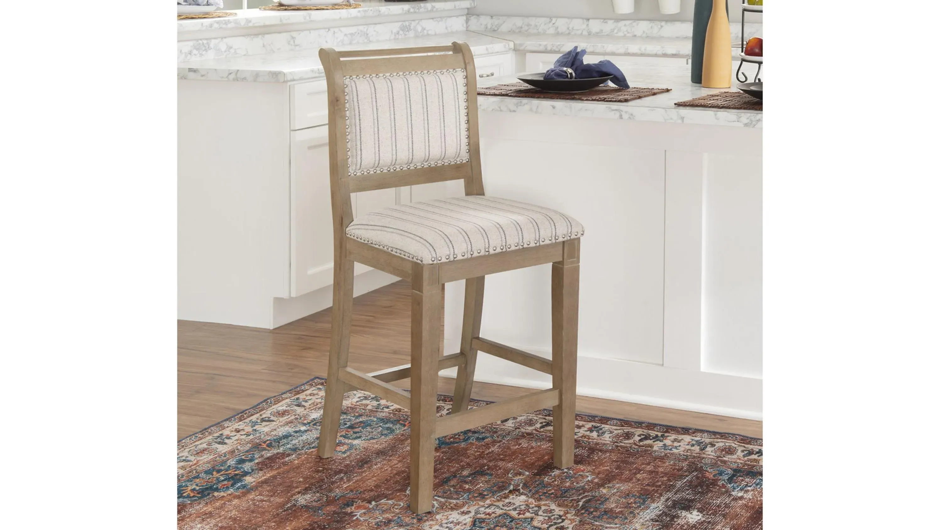 Raymour And Flanigan Counter Stools