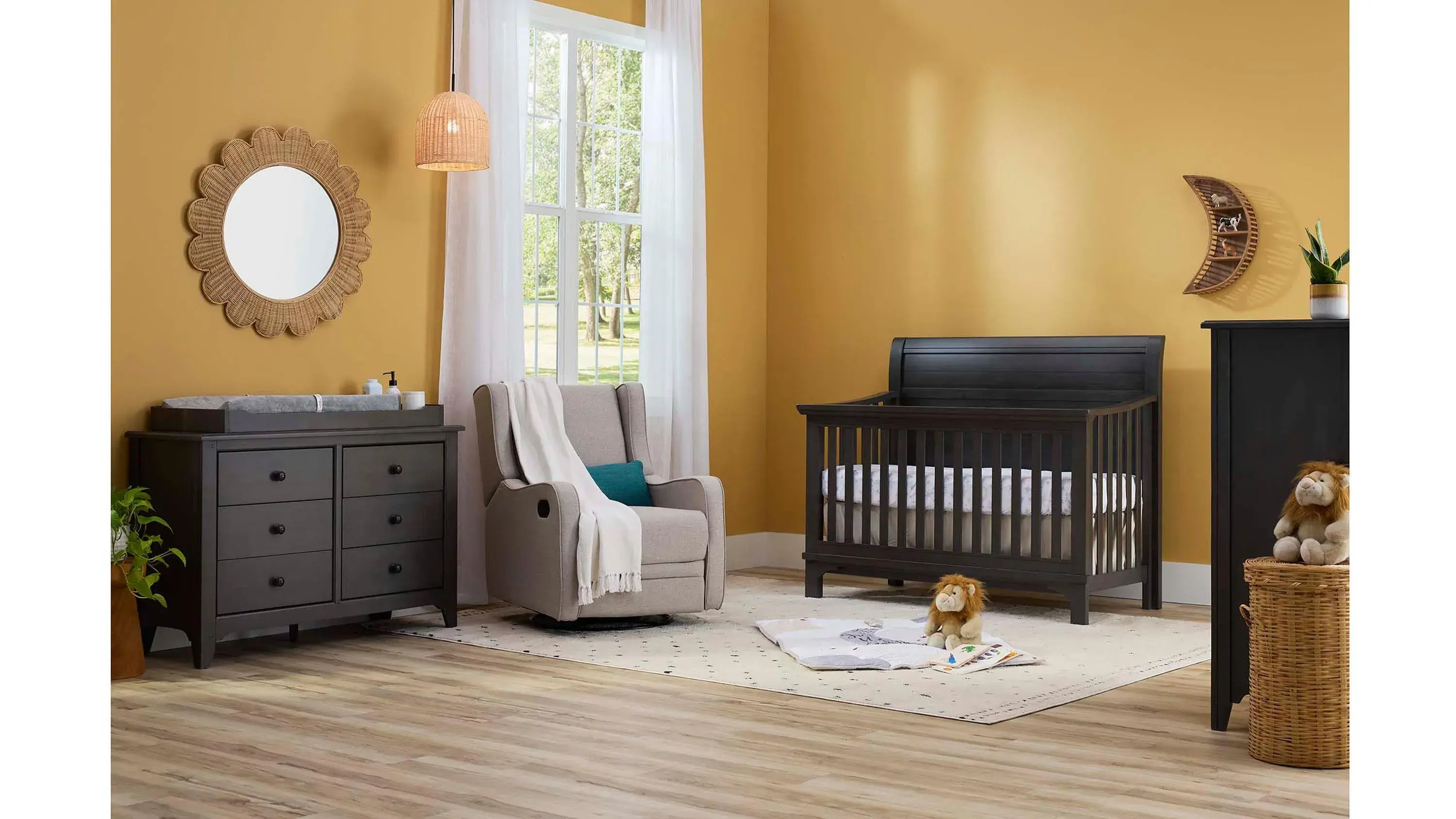 Henry Dresser with Changing Tray | Raymour & Flanigan