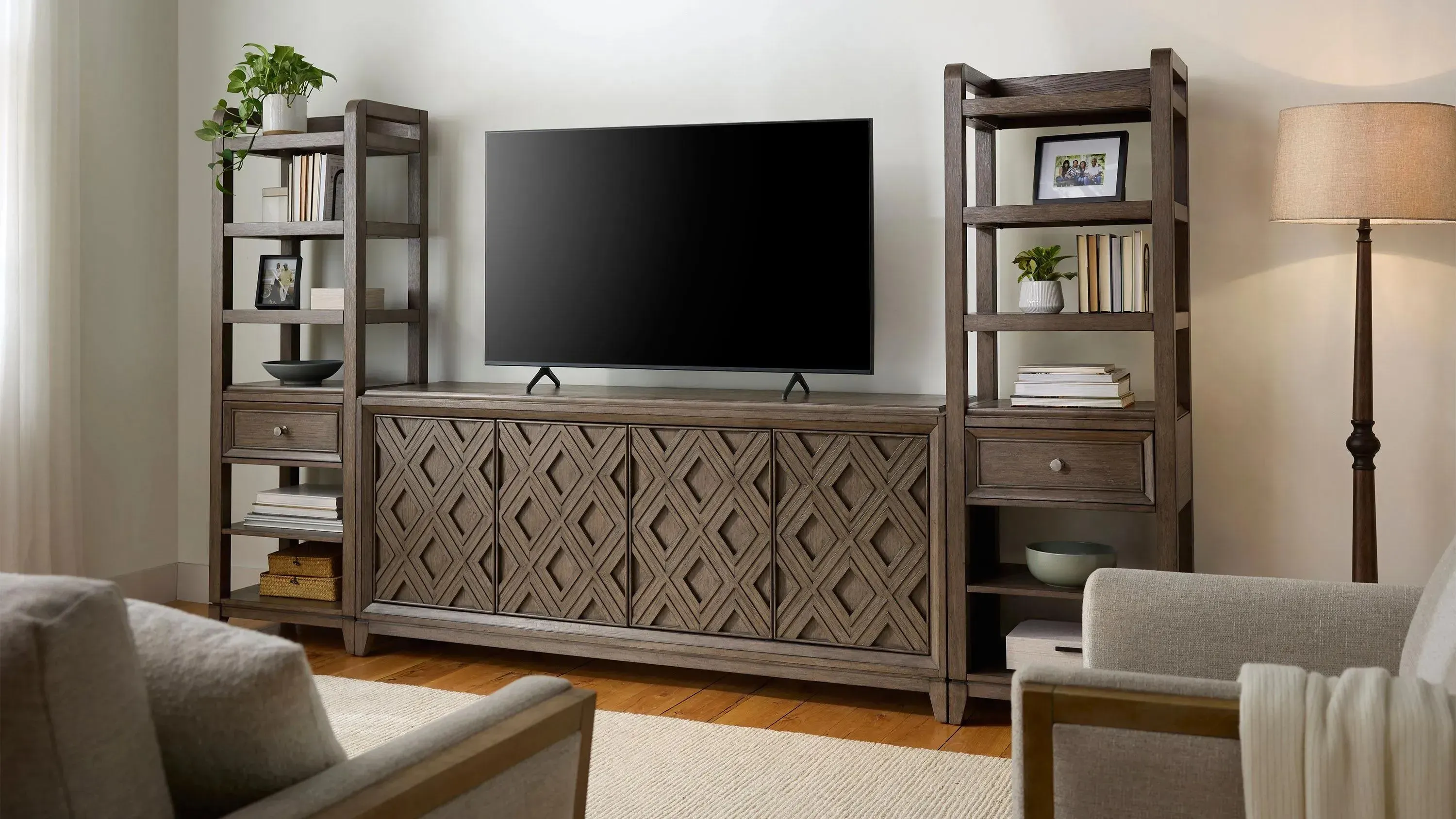 Raymour and flanigan tv entertainment center store