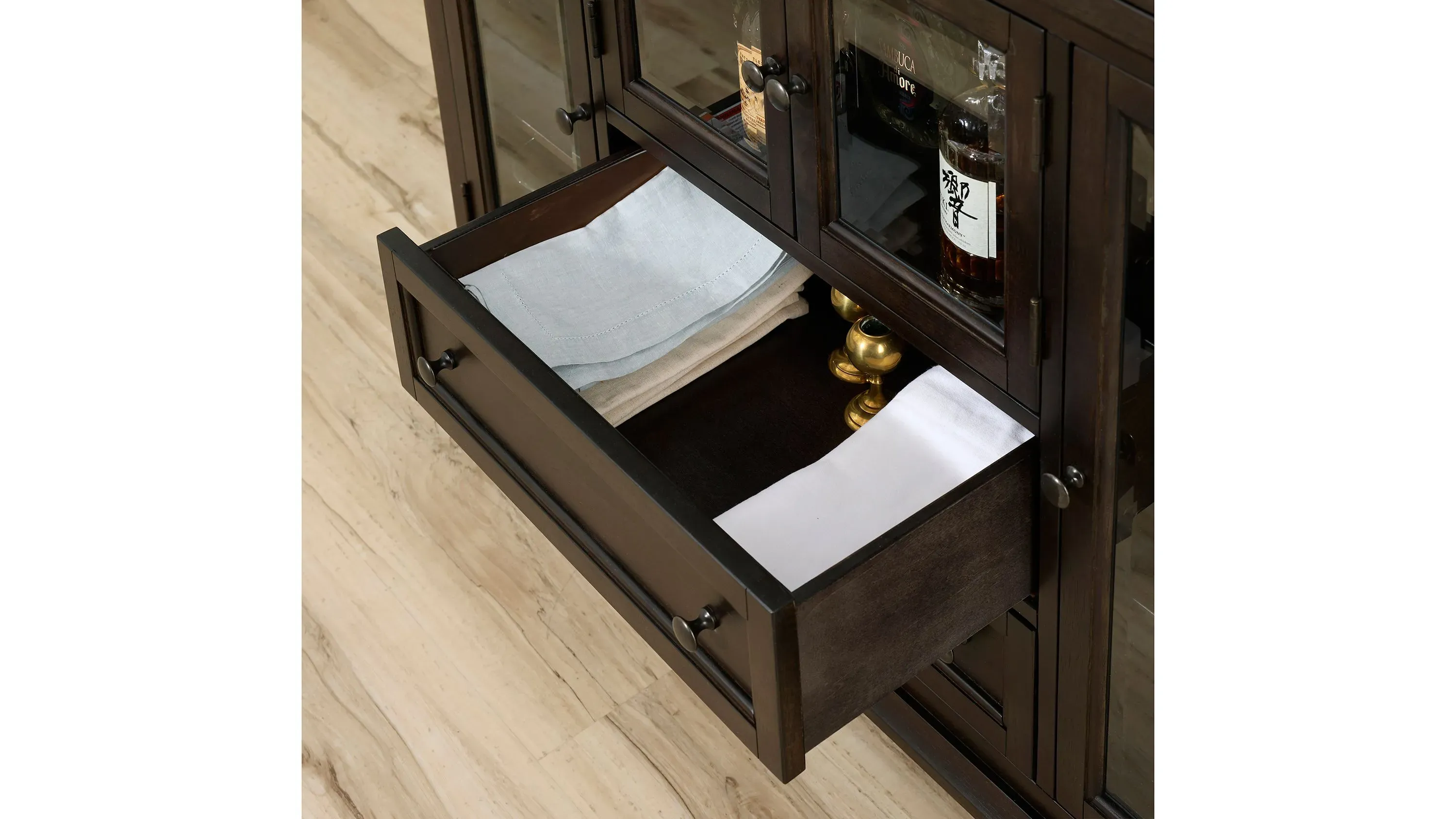 servers for dining room