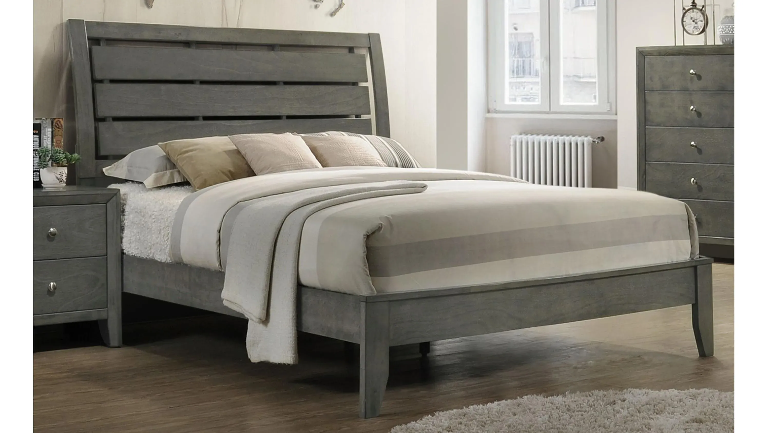 Evan Bed | Raymour & Flanigan