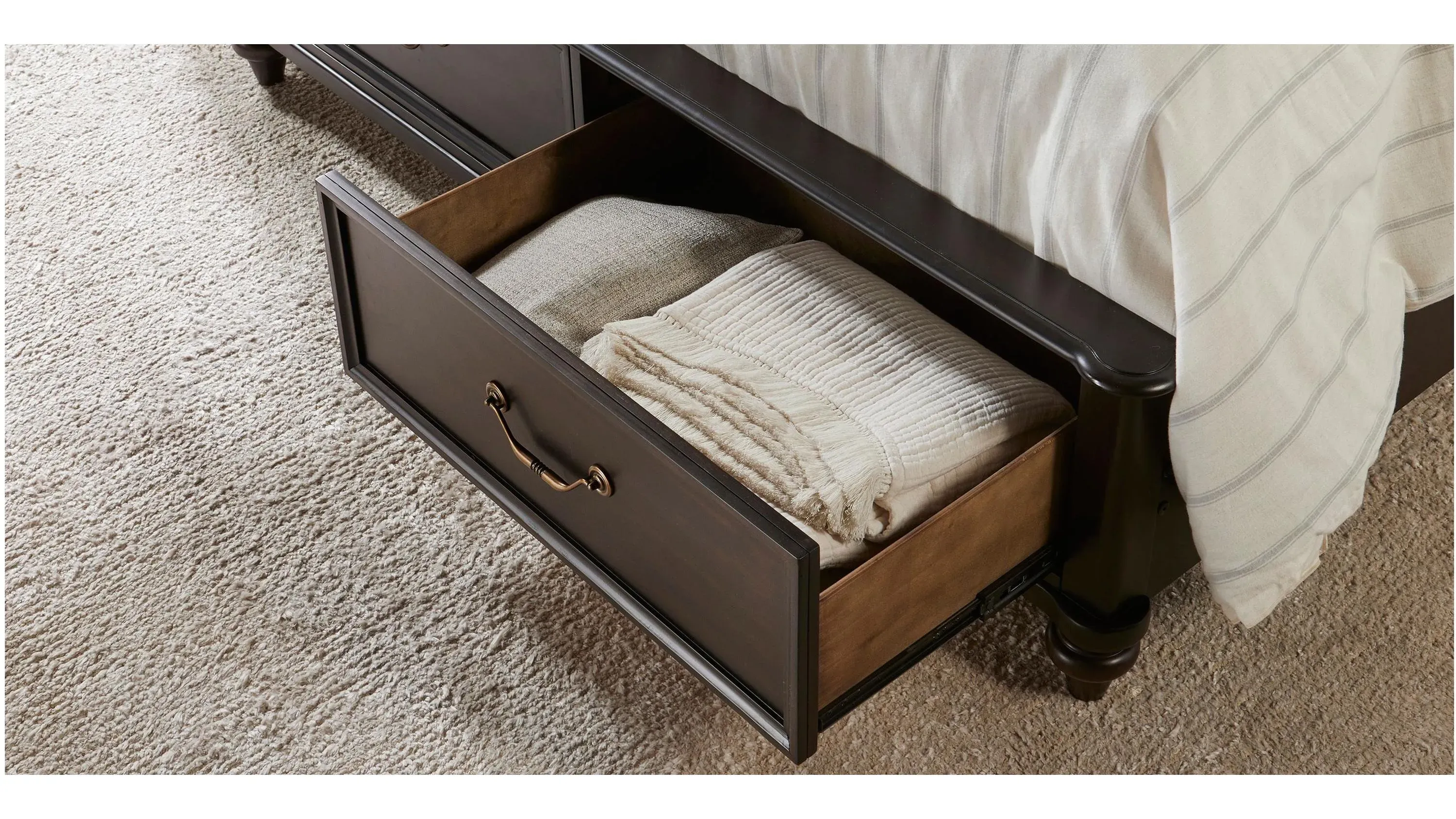 Brooklyn Platform Storage Bed | Raymour & Flanigan