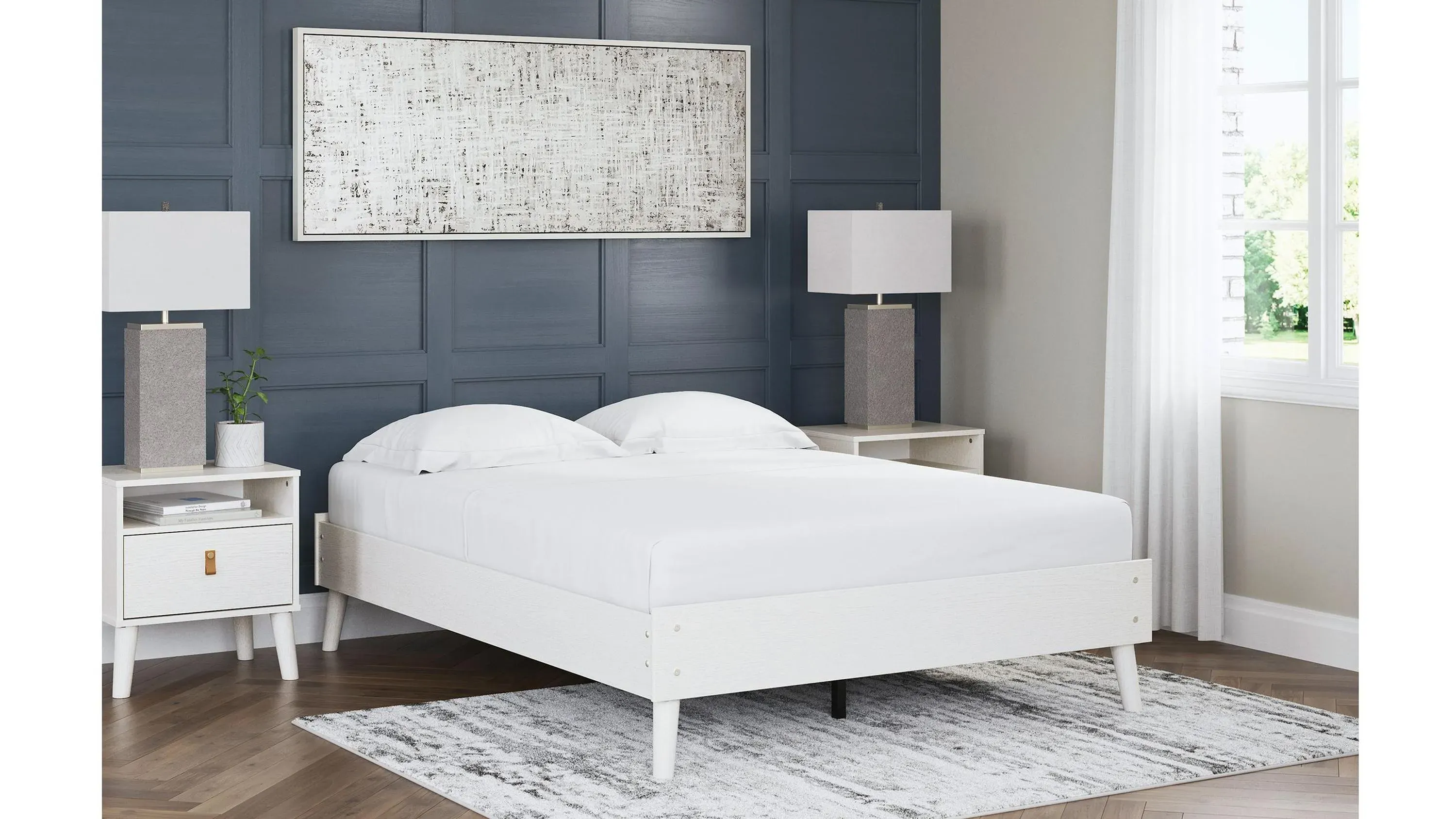 Aprilyn Platform Bed | Raymour & Flanigan