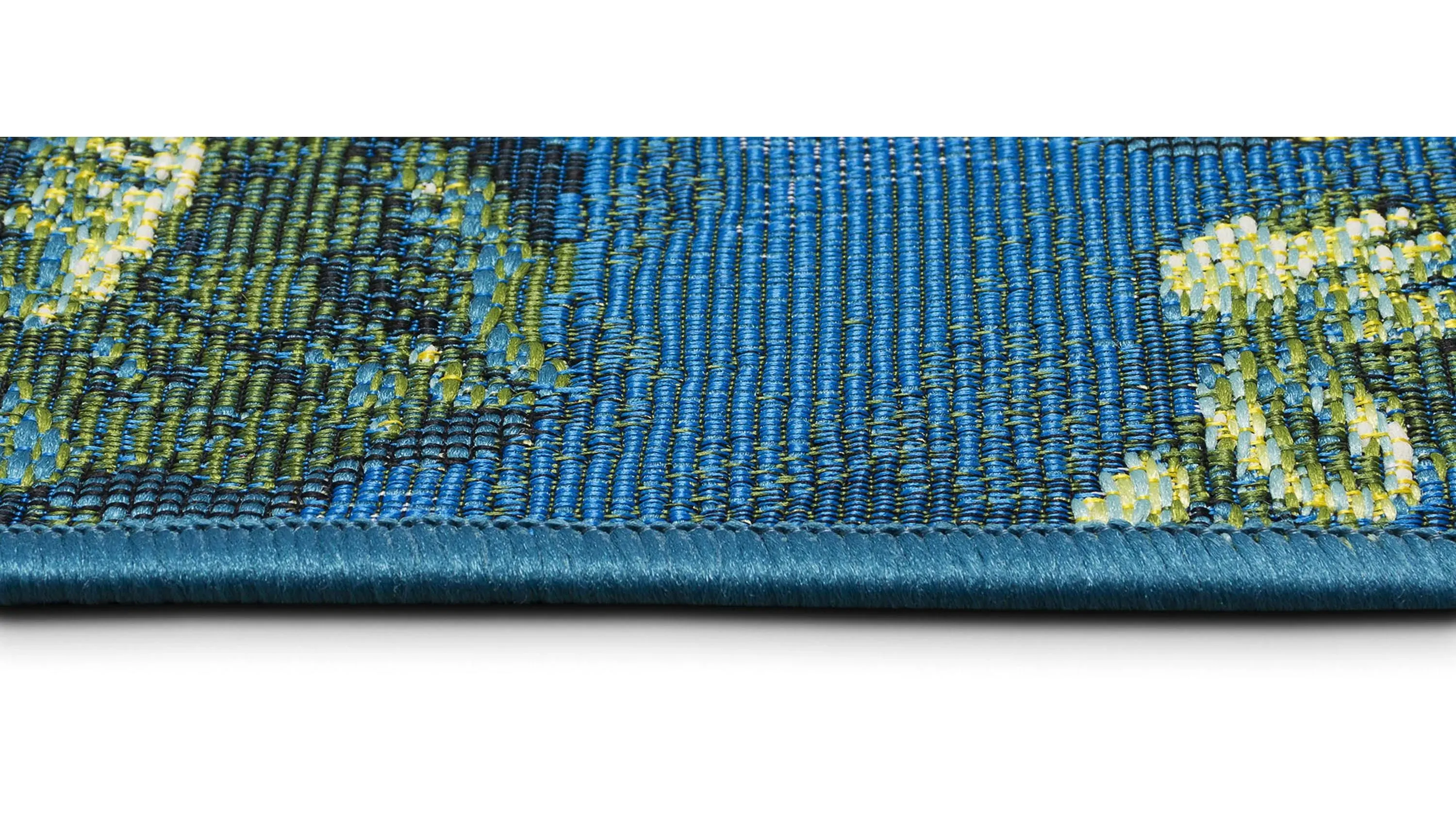 Esencia Koi Pond Mat | Raymour & Flanigan