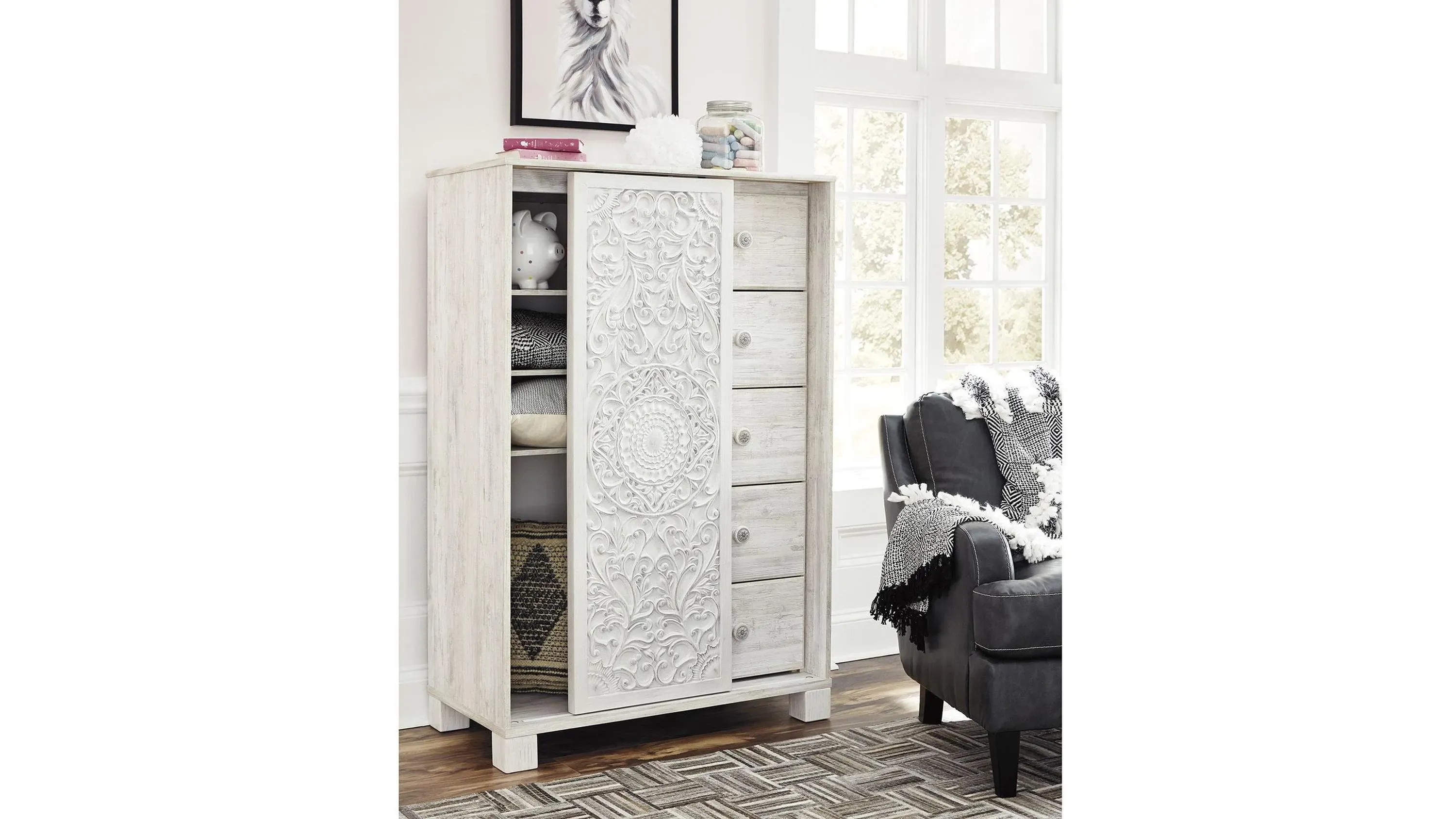 Paxberry Dressing Chest | Raymour & Flanigan