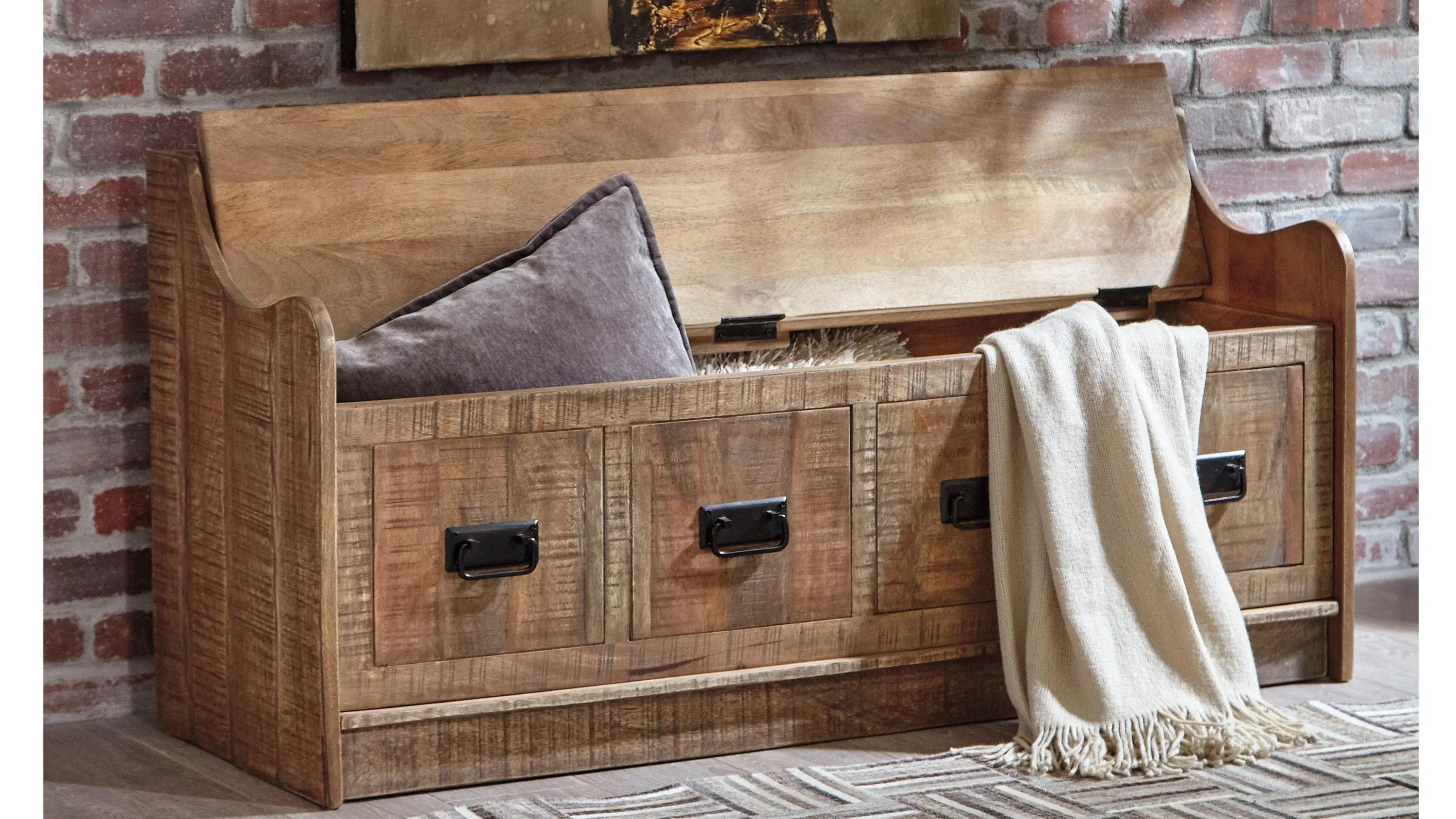 Whisman Storage Bench | Raymour & Flanigan