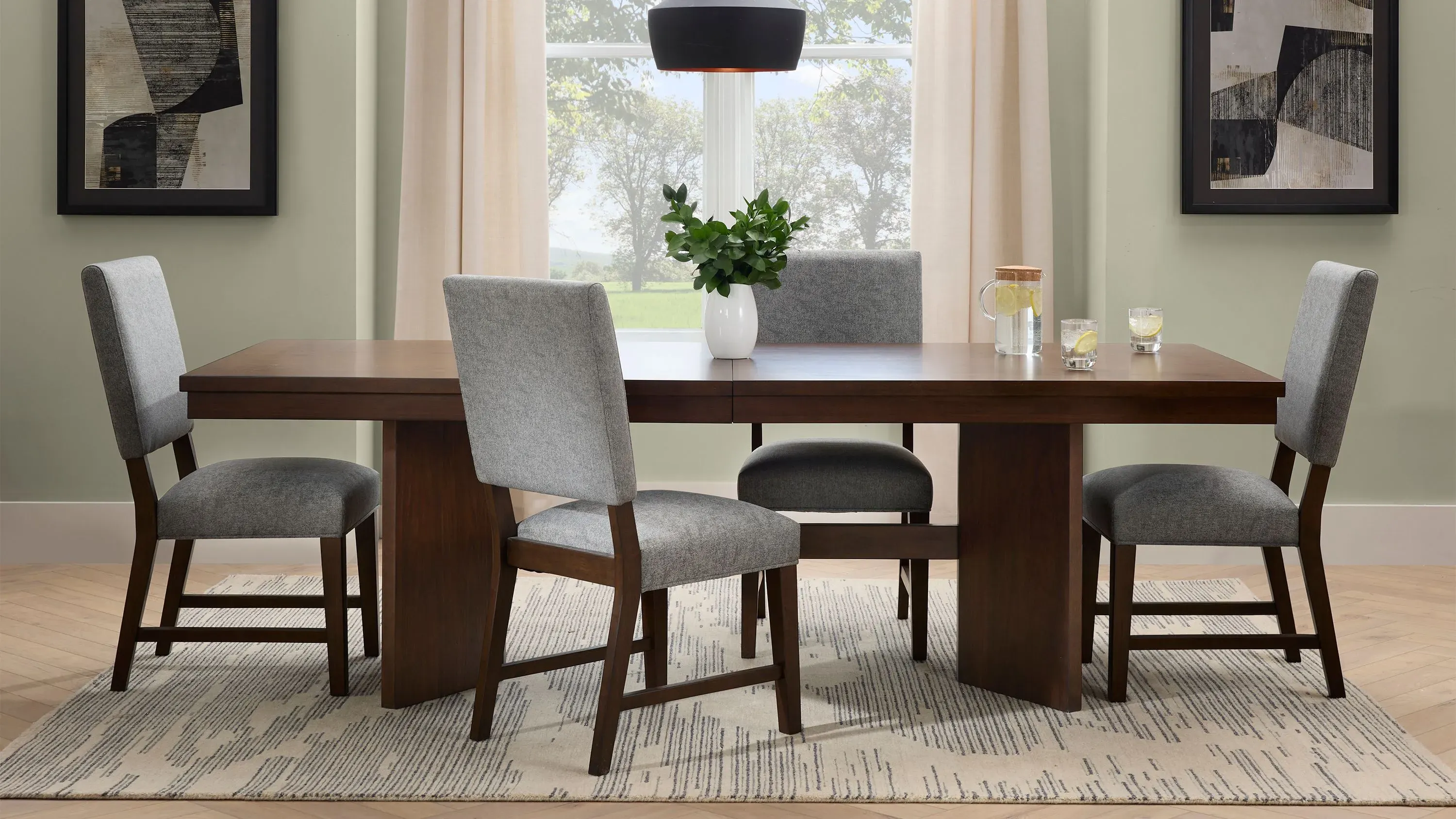 Raymour and flanigan 5 piece dining set store