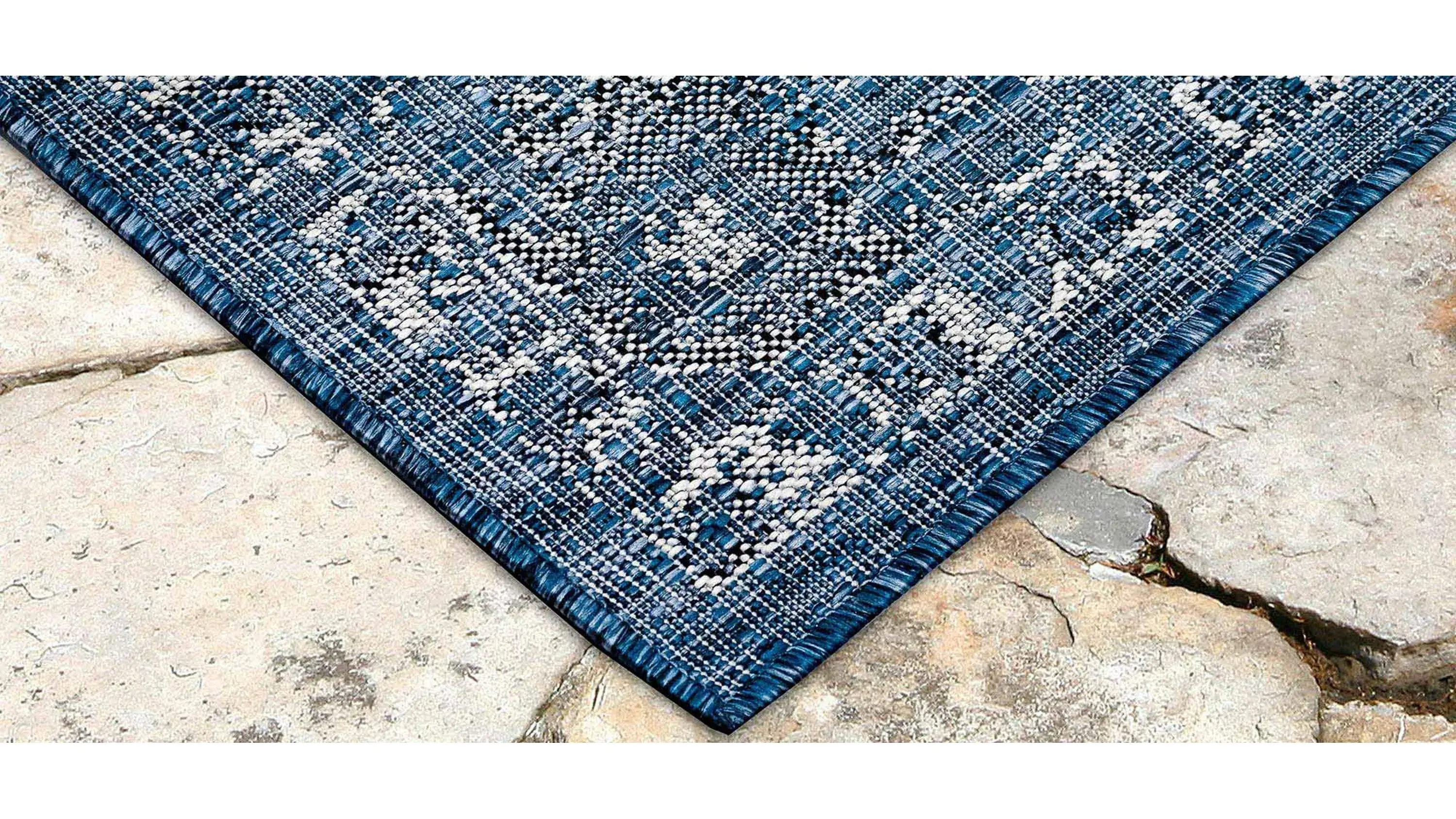 Carmel Indoor/Outdoor Rug | Raymour & Flanigan