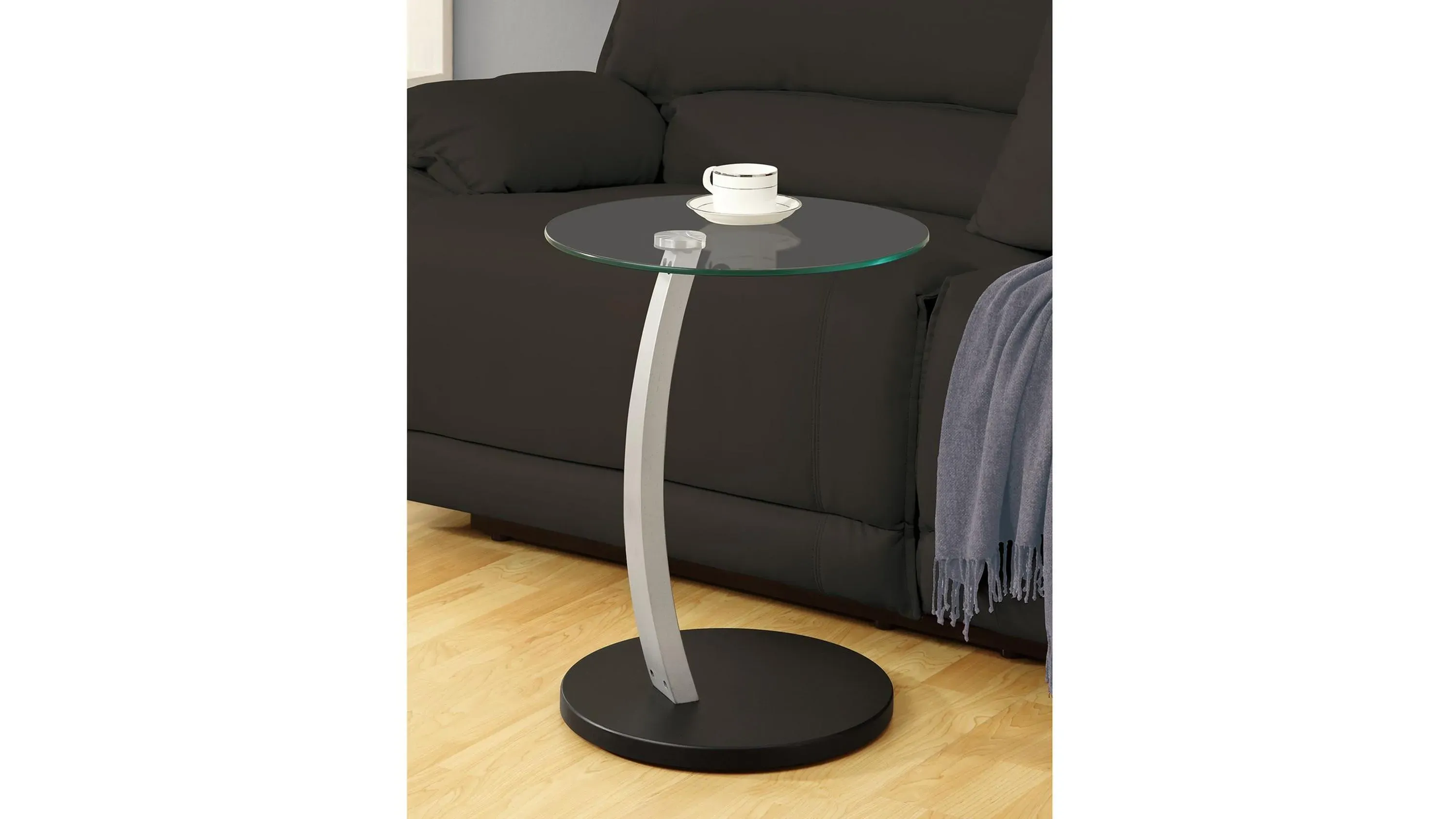 Dexter Accent Table | Raymour & Flanigan