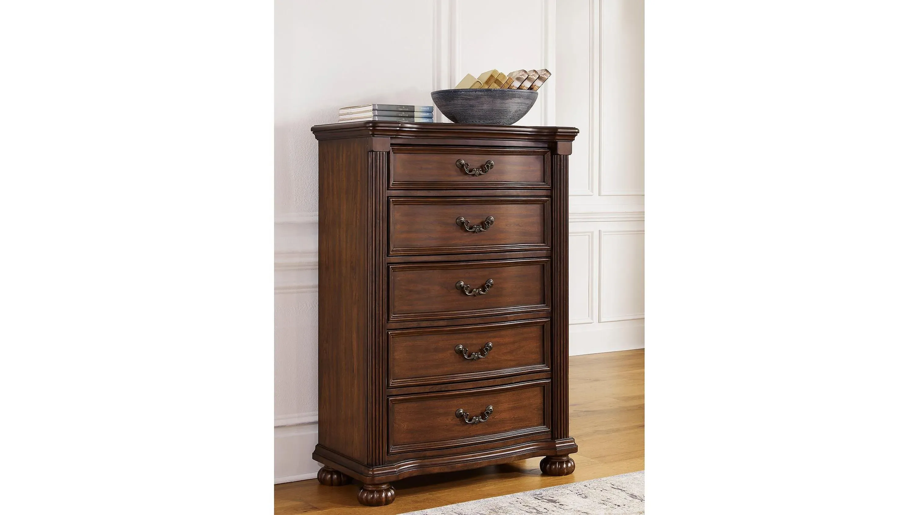 Lavinton Chest | Raymour & Flanigan
