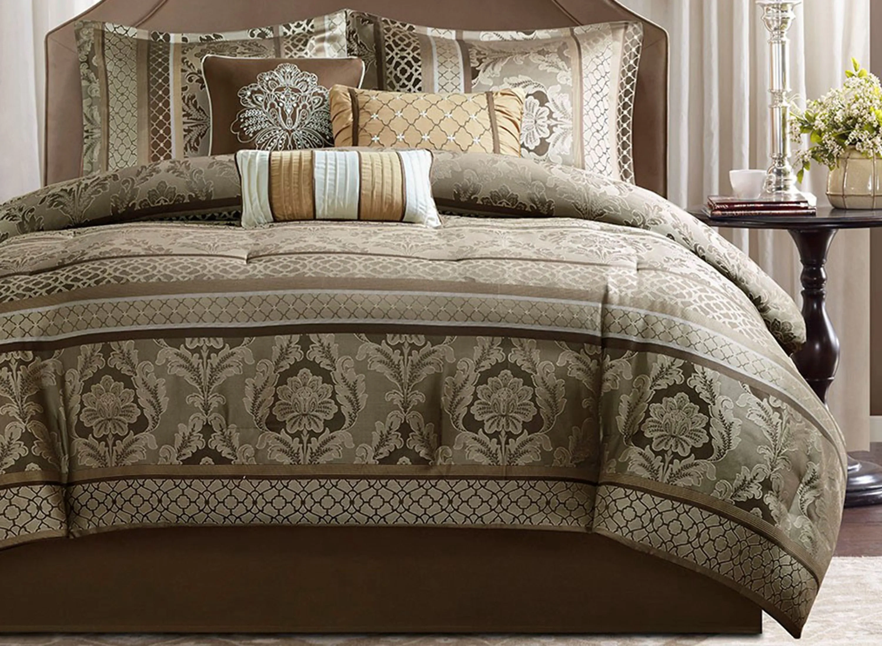 Bellagio Queen 7 Pc. Comforter Set | Raymour & Flanigan
