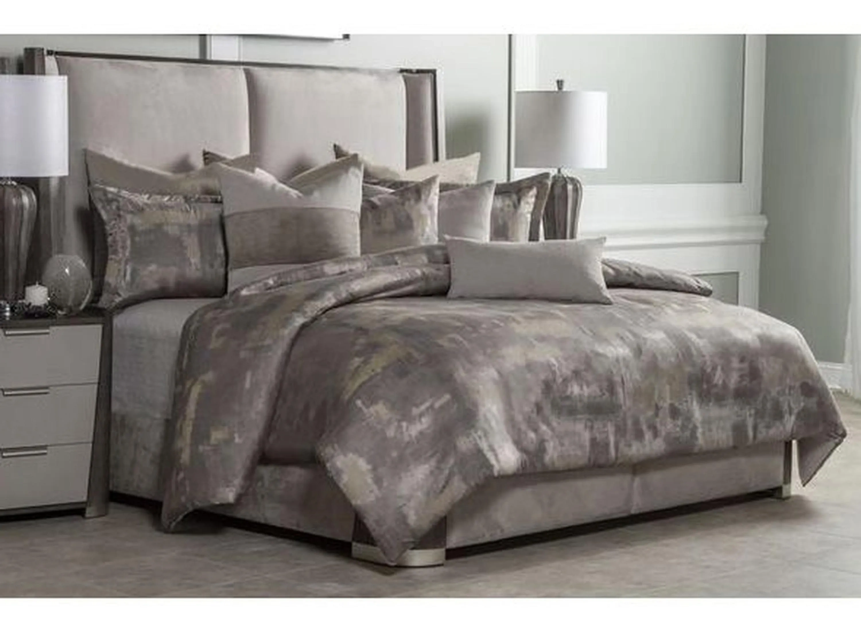 Aubrey 10-Pc. Comforter Set | Raymour & Flanigan