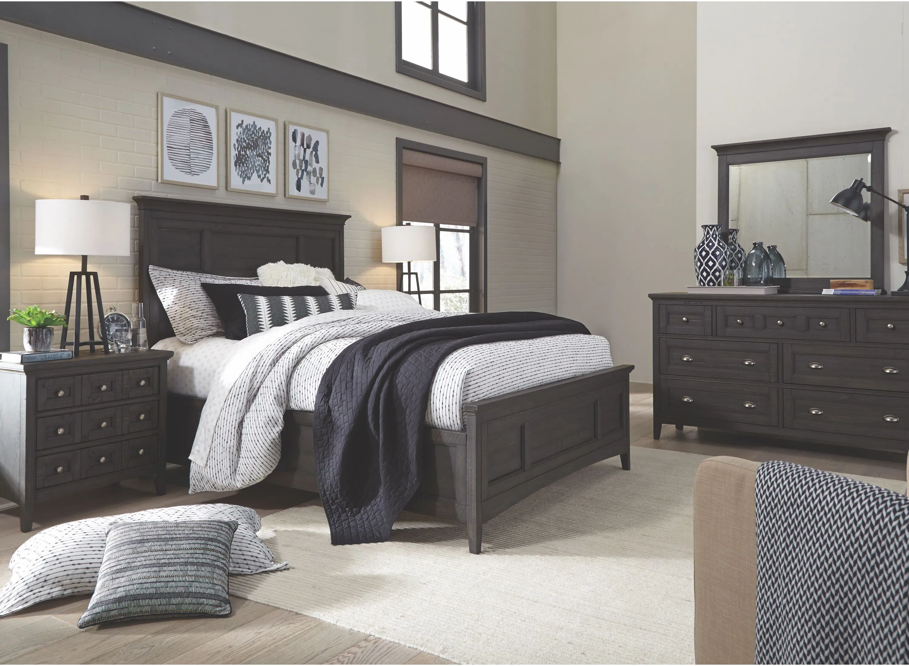 Ivy Ridge 4-pc. Platform Storage Bedroom Set | Raymour & Flanigan