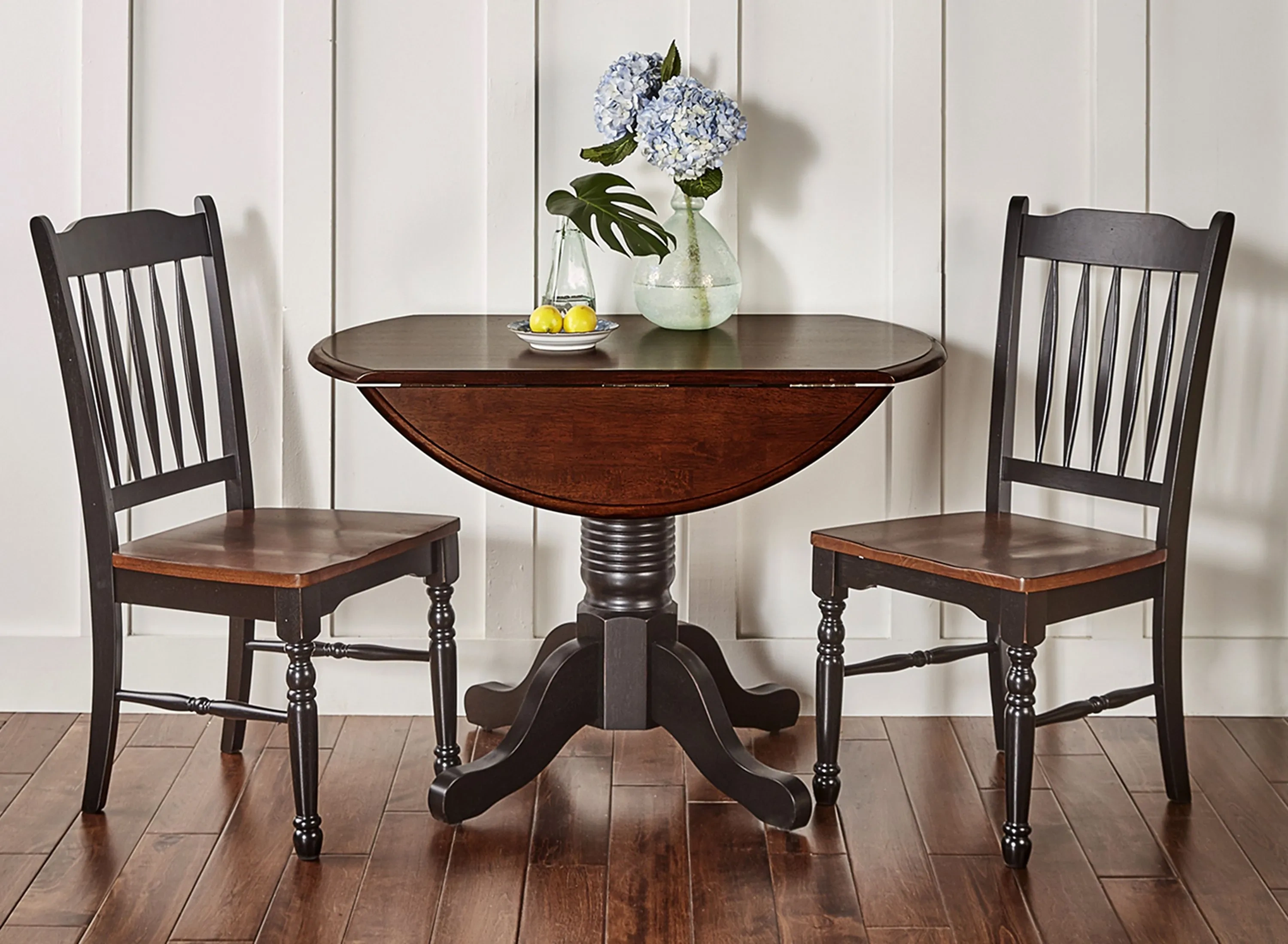 Raymour and flanigan drop leaf table store