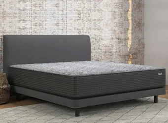 Raymour and flanigan outlet mattress sale store