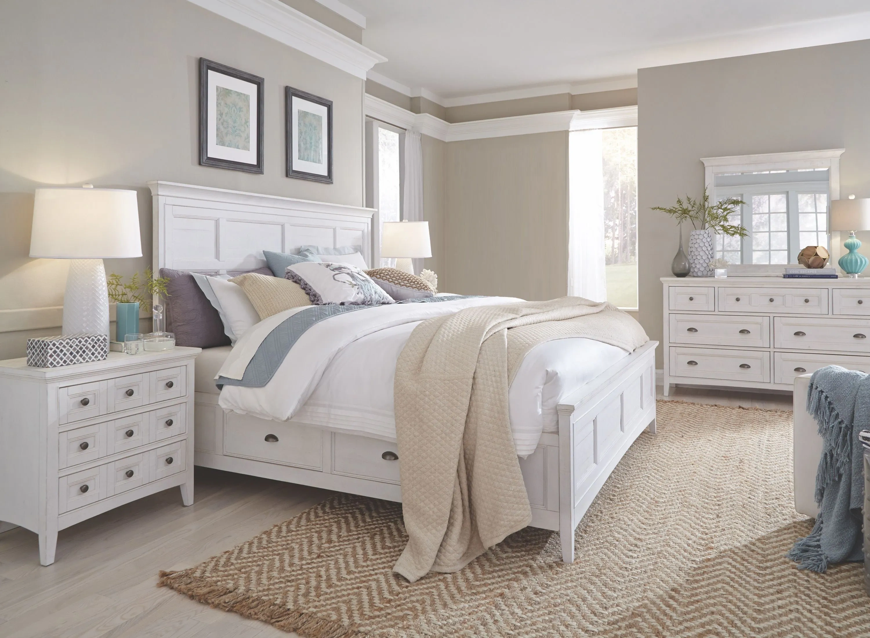 Ivy Ridge 4-pc. Platform Storage Bedroom Set | Raymour & Flanigan